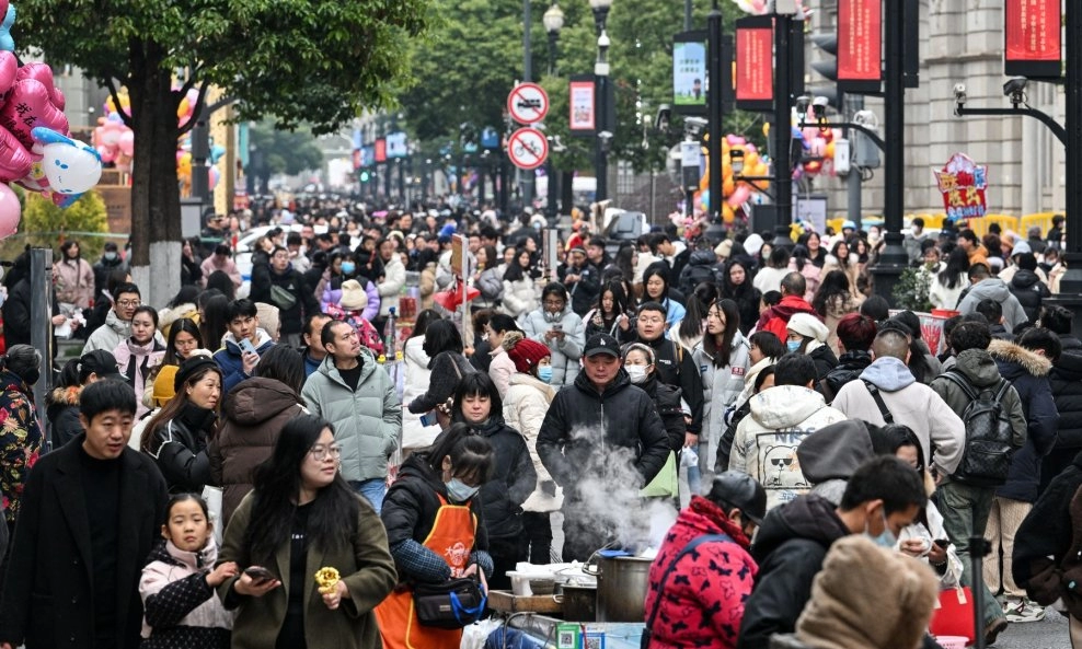 Kinezi imaju riječ koja dobro opisuje što se događa s njihovim društvom ...